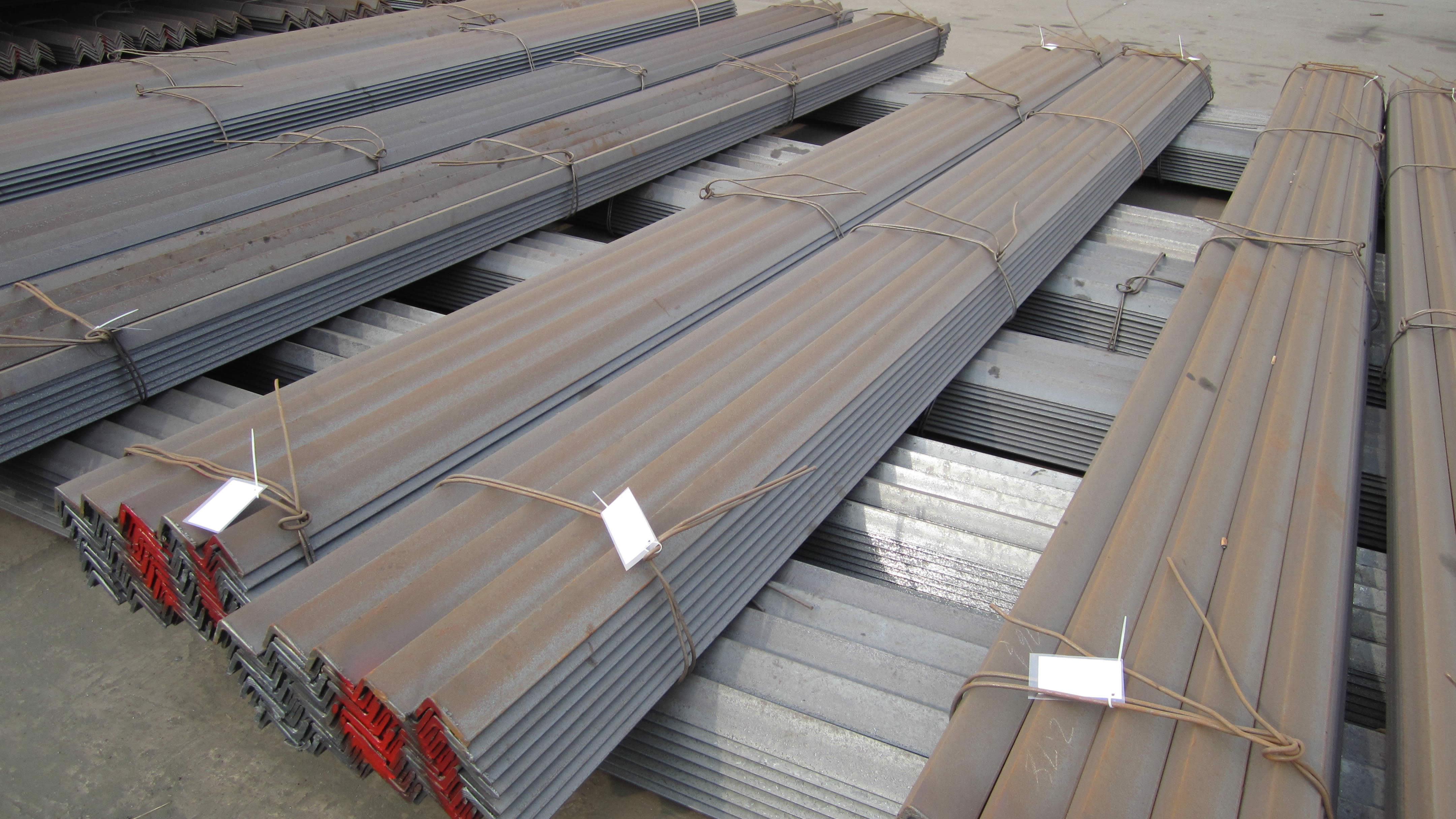 Unequal Angles | Angle Iron | China Steel - SteelfromChina